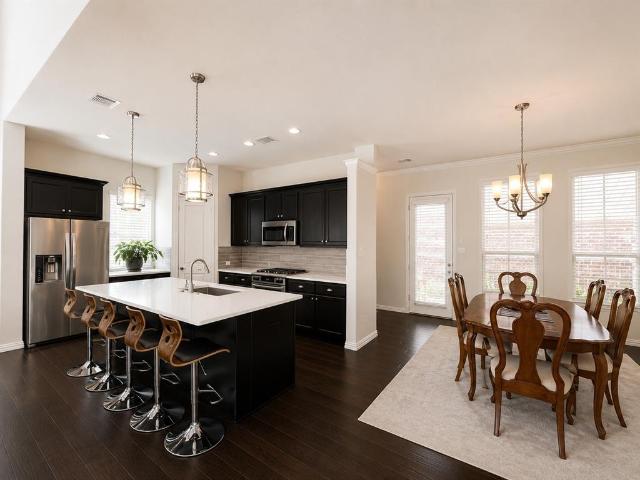 427 Renaissance Lane