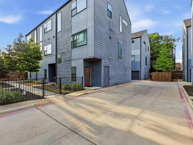 427 W 10th St, Unit 502, Dallas, TX 75208 | MLS #21255 | Compass