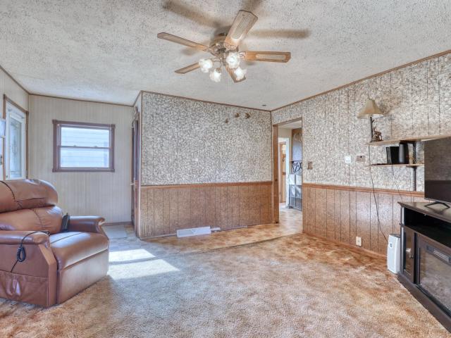 427 W Main St