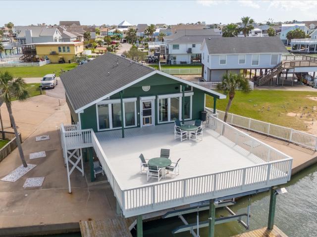 427 Tahiti Road