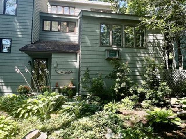 427 Trailsend Dr, Torrington, CT 06790