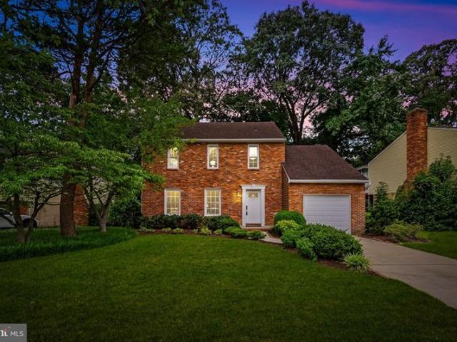 427 Yorkshire Dr, Severna Park, MD 21146
