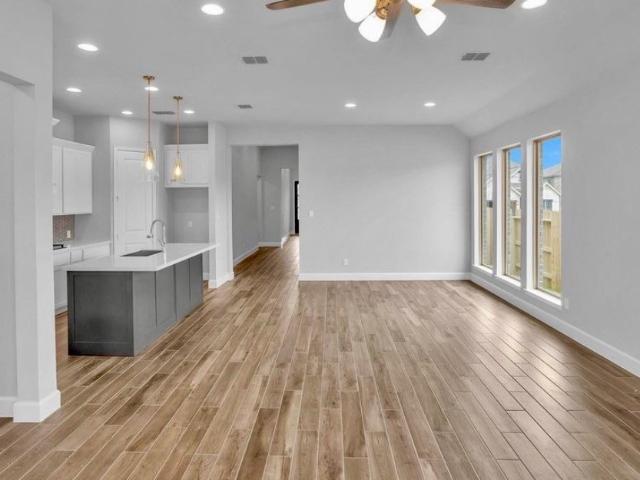 42841 Terraza Boulevard
