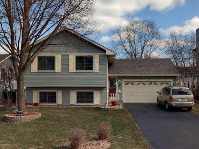 4284 Eagle Crest Dr, Eagan, MN 55122