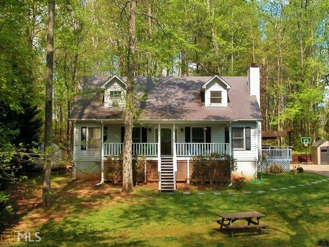 4284 Friar Tuck Ln, Buford, GA 30519