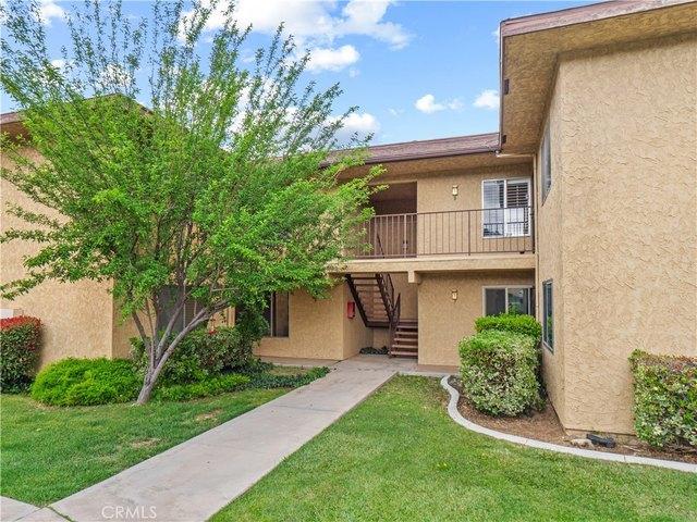 4284 th St W Unit 8, Lancaster, CA 93534