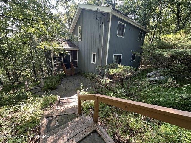 4284 Winchester Way, Bushkill, PA 18324