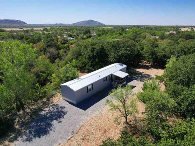 42851 E County Road 1470, Lone Wolf, OK 73655