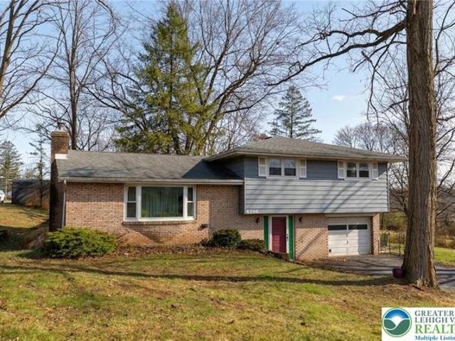 4286 Adams Ave, Lower Saucon Township, PA 18015