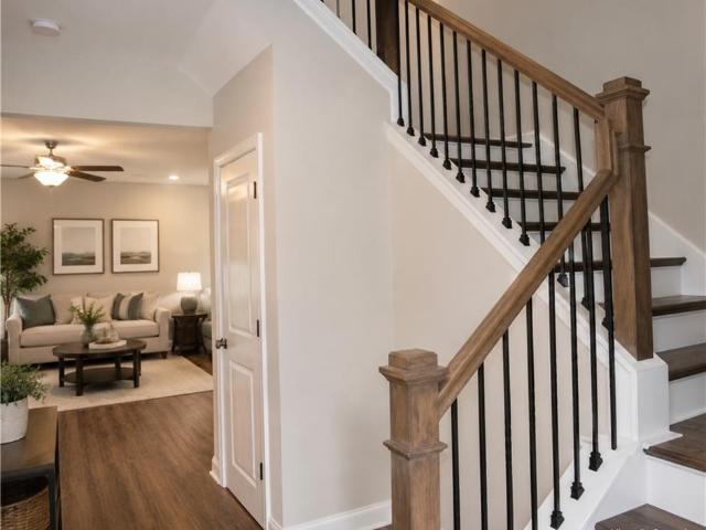 4286 Waxwing Street