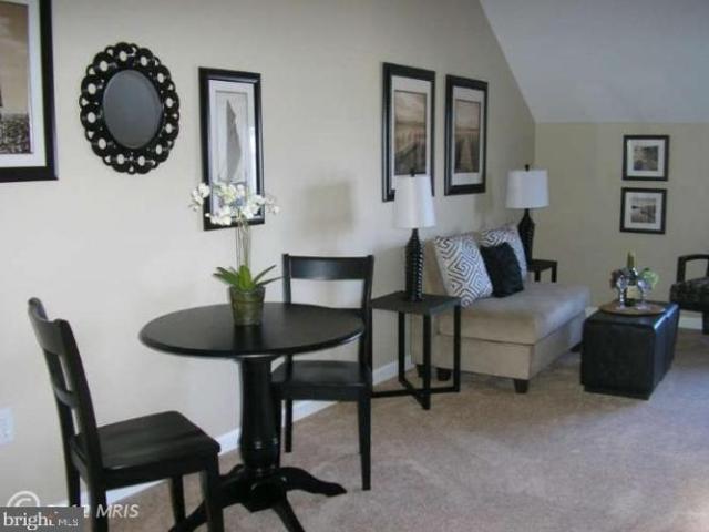 42886 Nashua St Ashburn, VA 20147