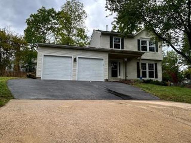42892 Secretariat Ct, Ashburn, VA 20147