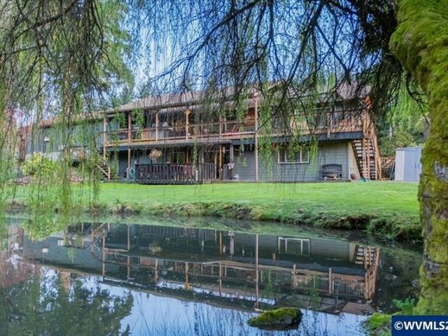 42801 Island Inn Dr, Lebanon, OR 97355