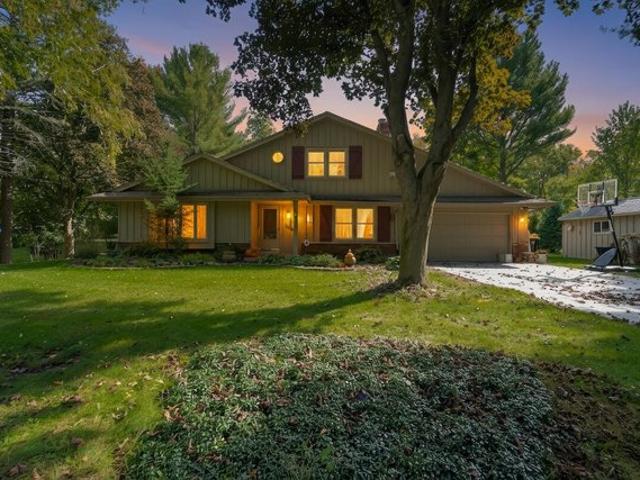 4280 Ridge Rd, Richfield, WI 53017