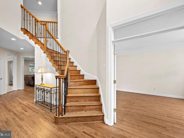 42812 Heritage Oak