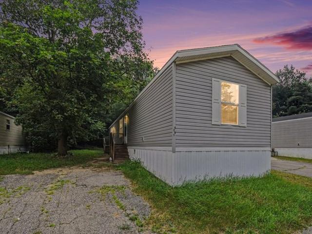 4281 Medie St, Dorr, MI 49323