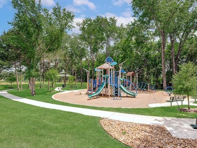 4281 Lava Forest Dr, Dallas, TX 75241