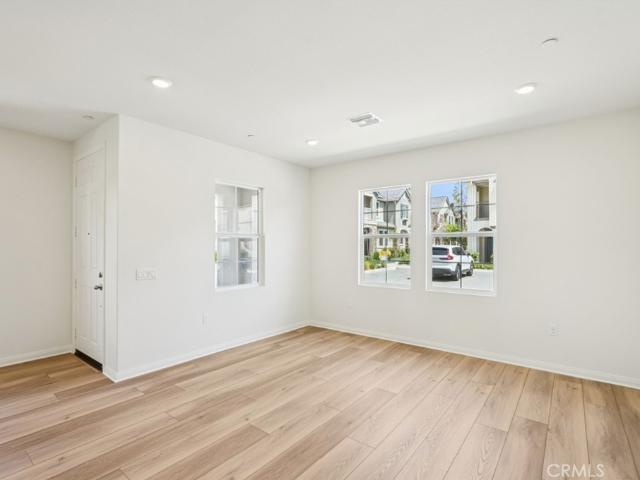4282 S Hermosa Paseo