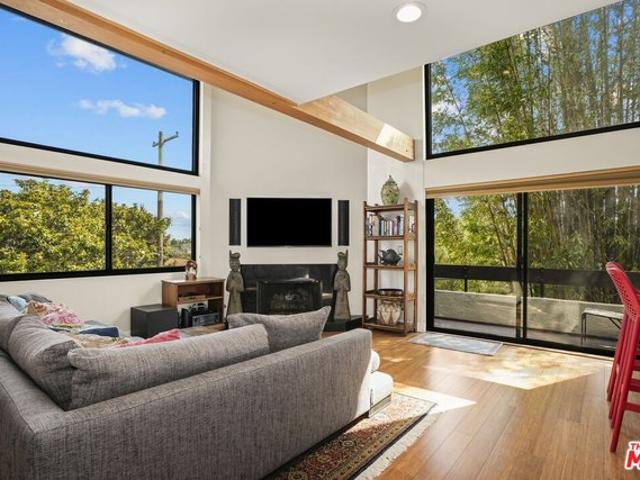 4283 Moore St Apt 4, Los Angeles, CA 90066