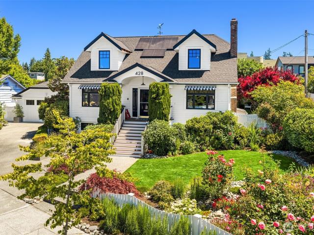 428 3rd Avenue N