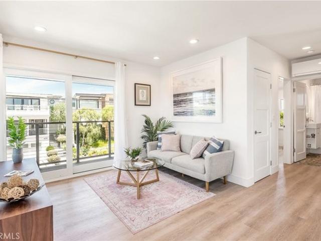 428 25th St, Hermosa Beach, CA 90254