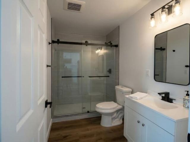 428 432 W Regent Street 1 Bedroom Apartment for Rent at 428 W Regent St, Inglewood, CA 90301