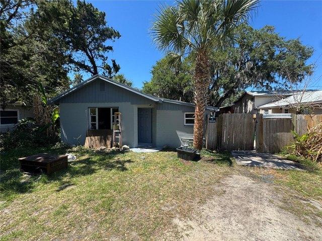 428 8th St, Holly Hill, FL 32117
