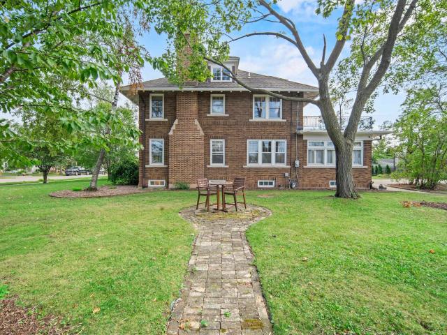 428 9TH Street