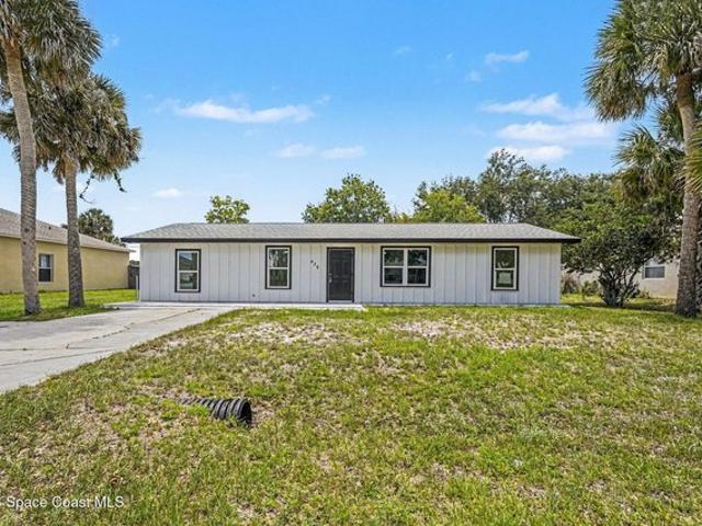 428 Calamondin Ave NW, Palm Bay, FL 32907