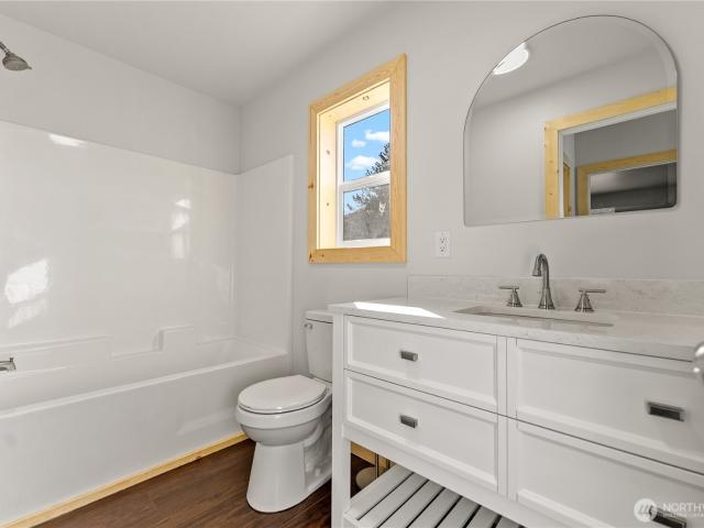 428 Castle Ave, Winthrop, WA 98862 | MLS #2498