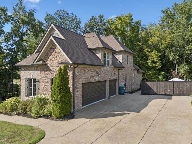 428 Acacia Grove Ln
