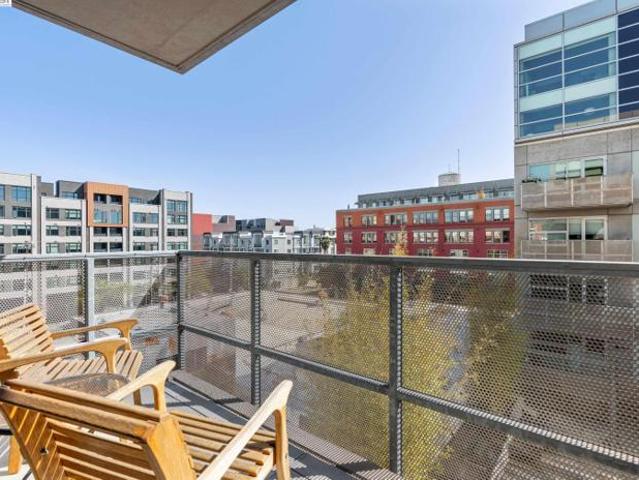 428 Alice St #504, Oakland, CA 94607