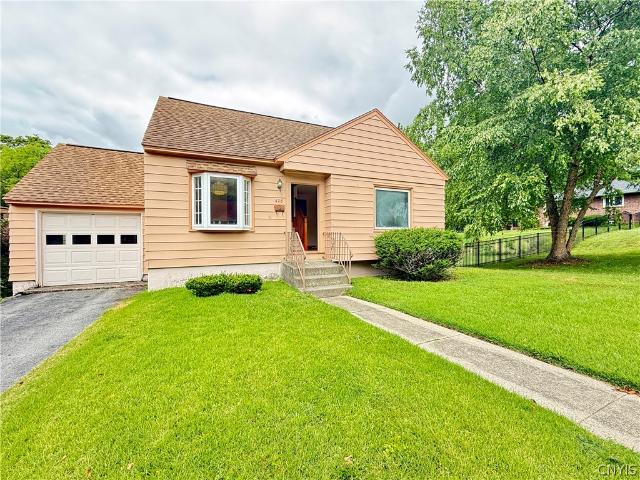428 Buckingham Ave