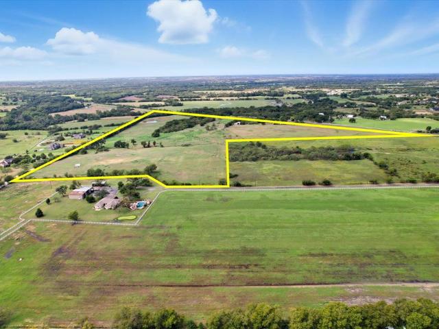 428 E, Aubrey, TX 76227 | MLS #21064