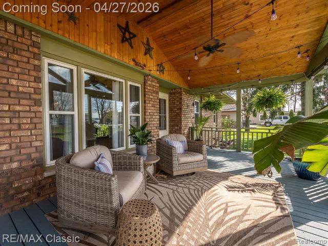 428 E Shore Drive