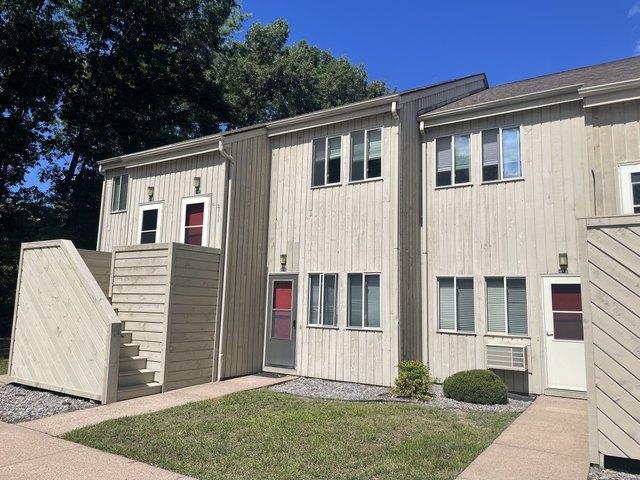 428 Emmett St Apt H, Bristol, CT 06010