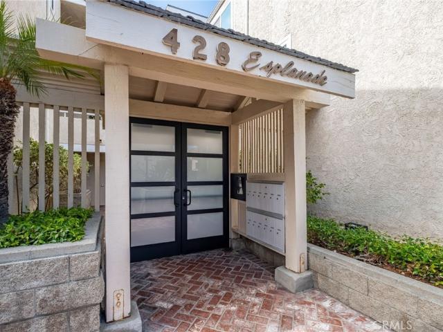 428 Esplanade 302