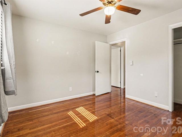 428 Frank Dr, Charlotte, NC 28215 | MLS #4373