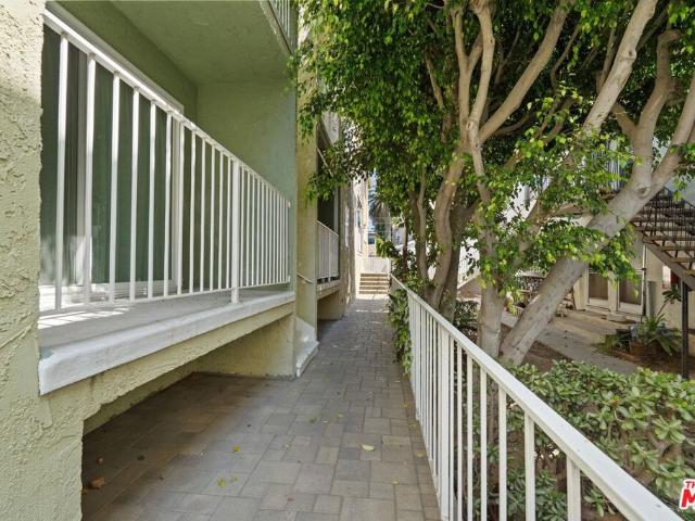 428 Hill Street 16
