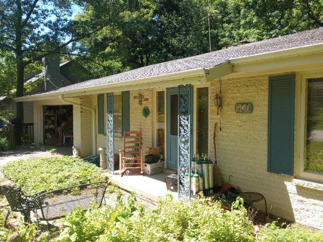 428 Hillcrest Dr