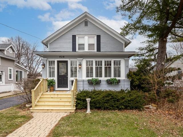 428 Hillside Ave, Glen Ellyn, IL 60137