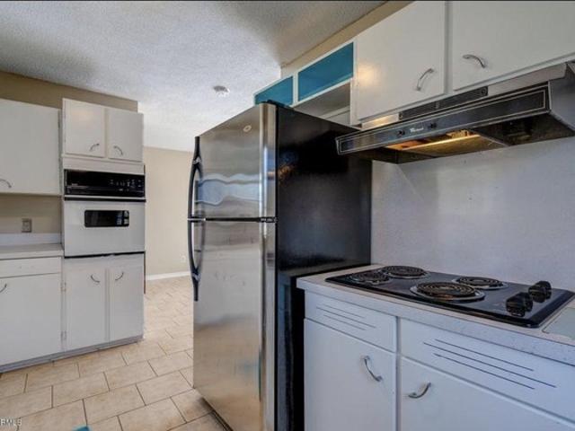 428 Long Leaf Acres Dr, Wilmington, NC 28405