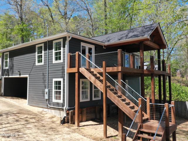 428 Lakeview Drive