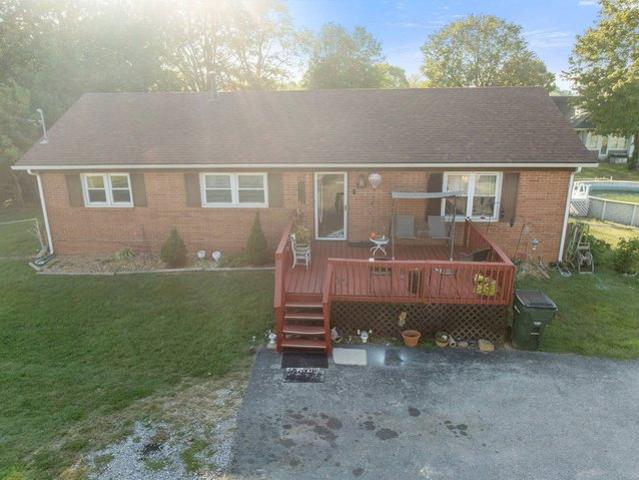 428 Main St, Centertown, KY 42328