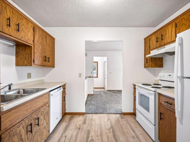 428 Main Street N