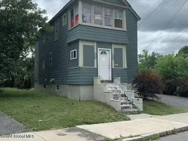 428 MANHATTAN ST, SCHENECTADY, NY 12308 Multi Family For Sale.