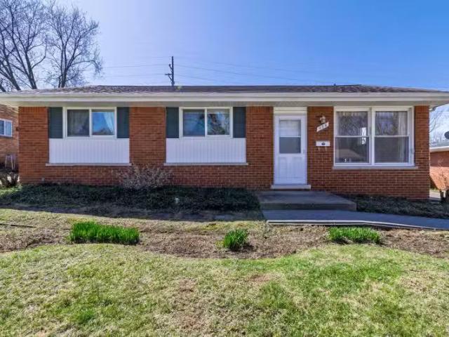 428 Meadow Ln, Rochester, MI 48307 MLS 25015244
