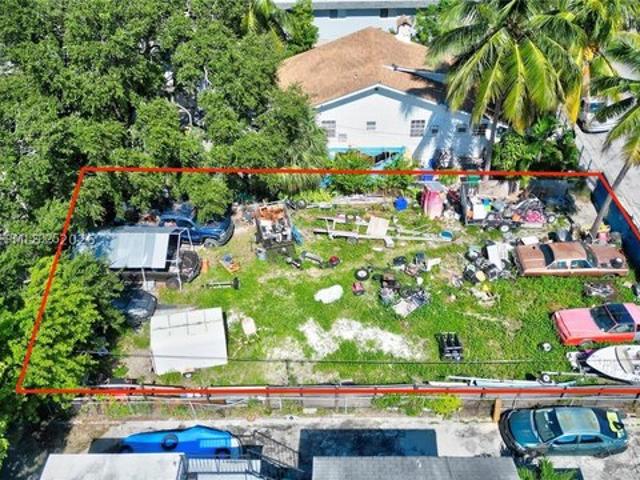428 NW 10th Ave, Miami, FL 33128