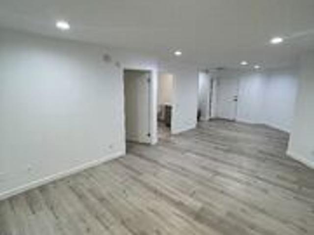 428 S Grand View Street 104