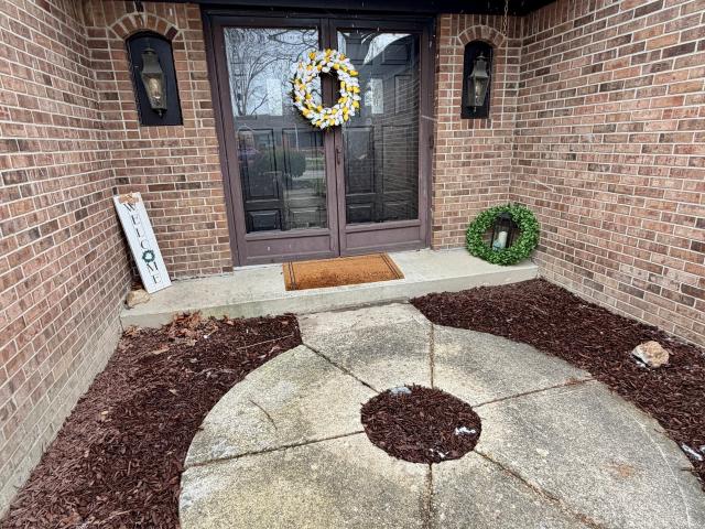 428 Southmore St, Plainfield, IN 46168 | MLS #22089 | Compass
